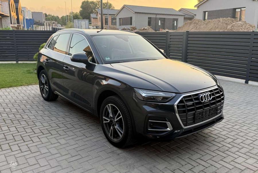 Pelēks Audi Q5 2021 Viļņa, ar dzinēja tilpumu 1.98 L un nobraukumu 94 tūkst. km par 29990 €, foto 3 vietnē AUTOMOTO.COM.LV