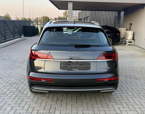 Grey Audi Q5 2021 in Vilnius, with an engine capacity of 1.98 L and mileage of 94 thousand km for 29990 €, photo 6 on AUTOMOTO.COM.LV
