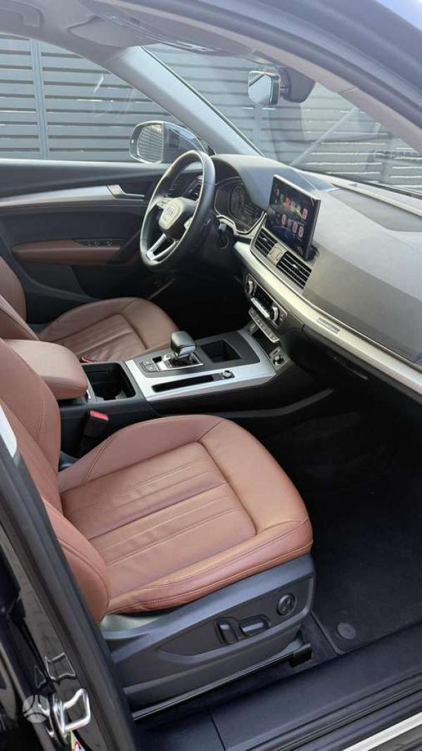 Grey Audi Q5 2021 in Vilnius, with an engine capacity of 1.98 L and mileage of 94 thousand km for 29990 €, photo 10 on AUTOMOTO.COM.LV