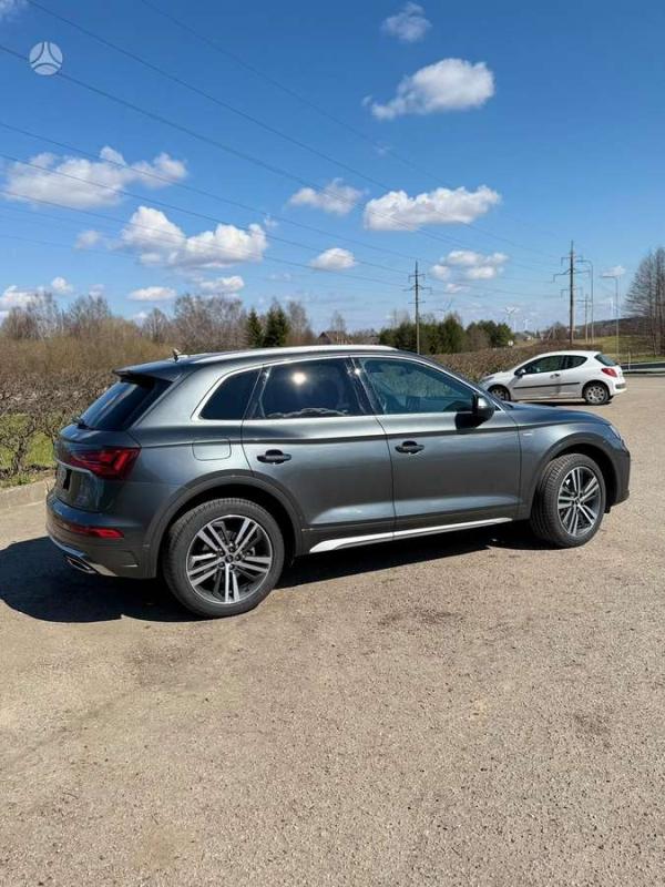 Grey Audi Q5 2021 in Telschi, with an engine capacity of 2.00 L and mileage of 128 thousand km for 28800 €, photo 8 on AUTOMOTO.COM.LV