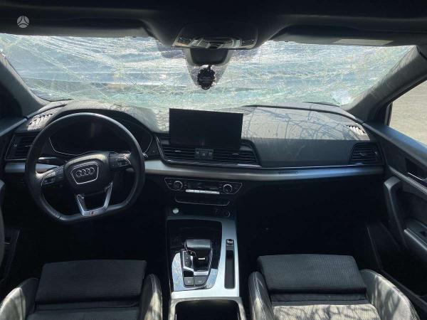 Grey Audi Q5 2021 in Taurage, with an engine capacity of 1.98 L and mileage of 63 thousand km for 11900 €, photo 5 on AUTOMOTO.COM.LV