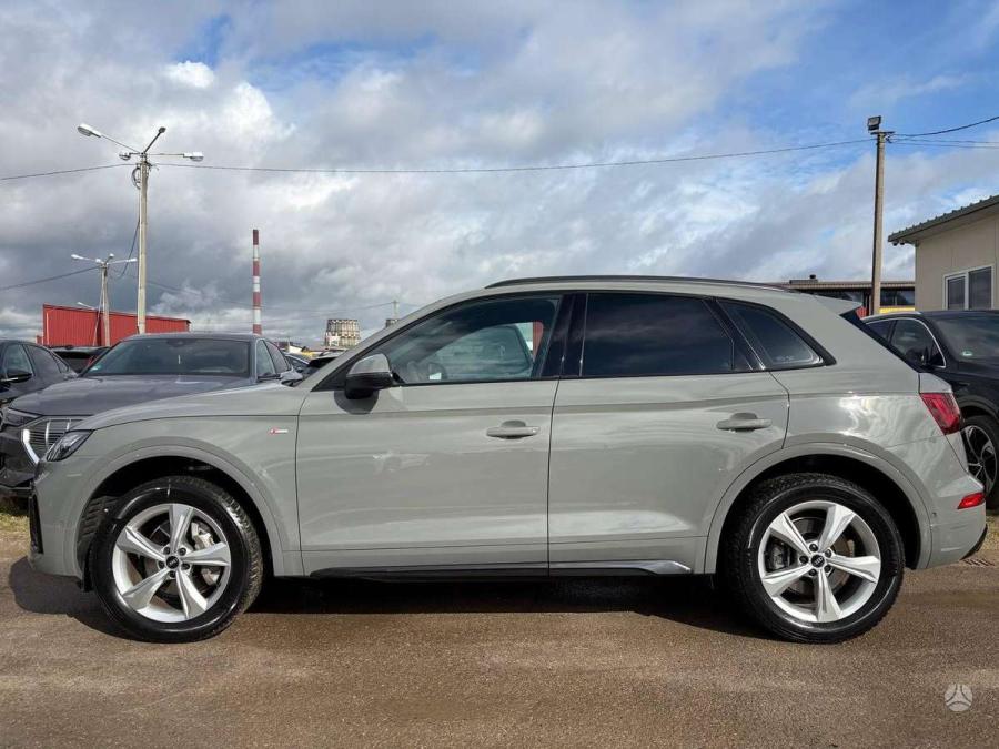 Grey Audi Q5 2021 in Vilnius, with an engine capacity of 1.98 L and mileage of 34 thousand km for 36200 €, photo 8 on AUTOMOTO.COM.LV