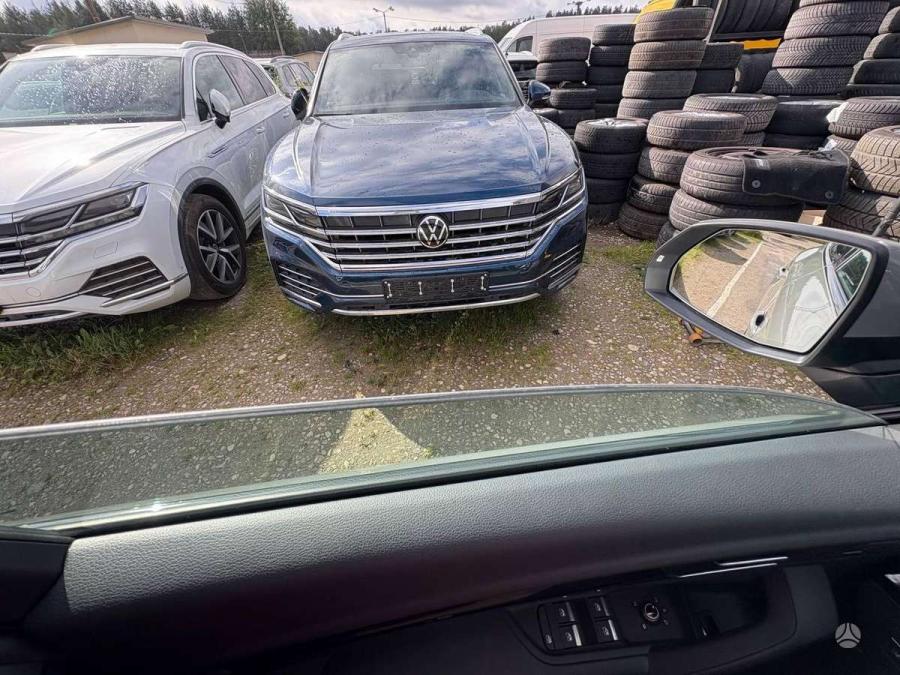 Grey Audi Q5 2021 in Vilnius, with an engine capacity of 1.98 L and mileage of 34 thousand km for 36200 €, photo 16 on AUTOMOTO.COM.LV