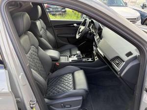 Grey Audi Q5 2021 in Vilnius, with an engine capacity of 1.98 L and mileage of 34 thousand km for 36200 €, photo 19 on AUTOMOTO.COM.LV