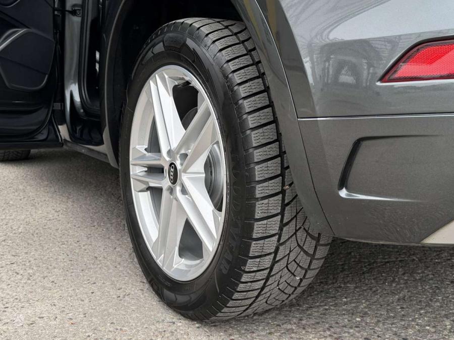 Pelēks Audi Q5 2021 Jonava, ar dzinēja tilpumu 2.00 L un nobraukumu 250 tūkst. km par 24950 €, foto 37 vietnē AUTOMOTO.COM.LV