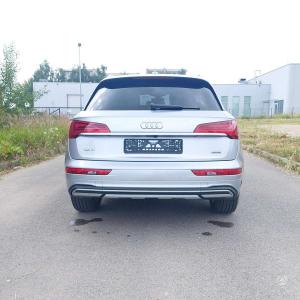 Grey Audi Q5 2021 in Kaunas, with an engine capacity of 1.98 L and mileage of 63 thousand km for 25800 €, photo 9 on AUTOMOTO.COM.LV