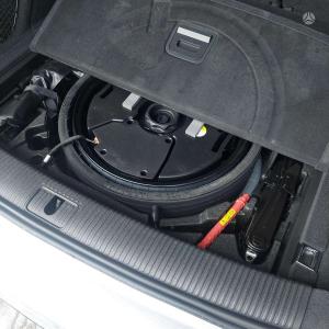 Grey Audi Q5 2021 in Kaunas, with an engine capacity of 1.98 L and mileage of 63 thousand km for 25800 €, photo 18 on AUTOMOTO.COM.LV