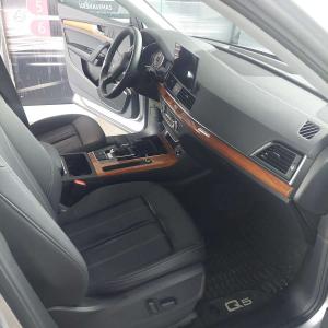 Grey Audi Q5 2021 in Kaunas, with an engine capacity of 1.98 L and mileage of 63 thousand km for 25800 €, photo 21 on AUTOMOTO.COM.LV