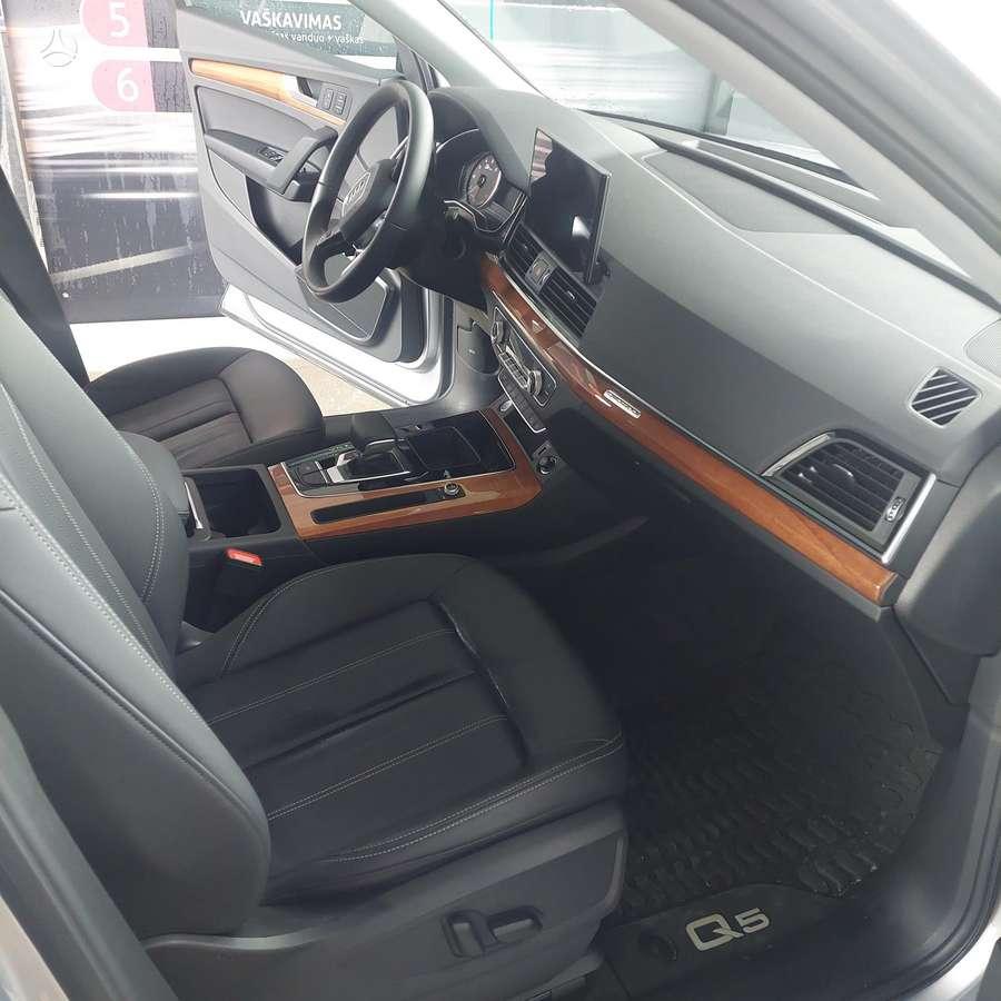 Grey Audi Q5 2021 in Kaunas, with an engine capacity of 1.98 L and mileage of 63 thousand km for 25800 €, photo 21 on AUTOMOTO.COM.LV