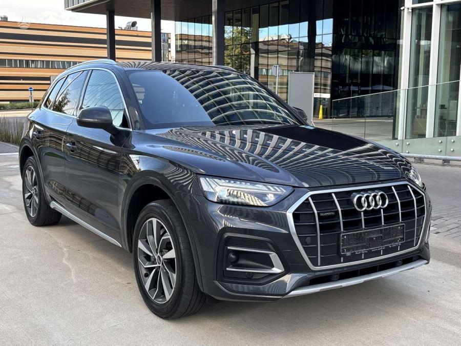 Grey Audi Q5 2021 in Vilnius, with an engine capacity of 1.98 L and mileage of 281 thousand km for 23100 €, photo 4 on AUTOMOTO.COM.LV