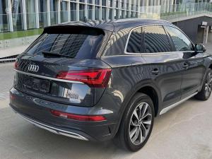 Grey Audi Q5 2021 in Vilnius, with an engine capacity of 1.98 L and mileage of 281 thousand km for 23100 €, photo 6 on AUTOMOTO.COM.LV