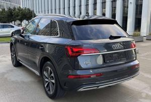 Grey Audi Q5 2021 in Vilnius, with an engine capacity of 1.98 L and mileage of 281 thousand km for 23100 €, photo 7 on AUTOMOTO.COM.LV