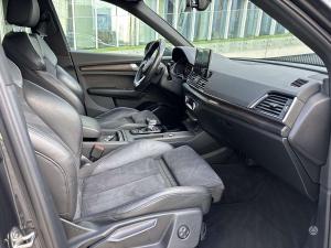 Grey Audi Q5 2021 in Vilnius, with an engine capacity of 1.98 L and mileage of 281 thousand km for 23100 €, photo 12 on AUTOMOTO.COM.LV
