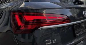Grey Audi Q5 2021 in Vilnius, with an engine capacity of 1.98 L and mileage of 281 thousand km for 23100 €, photo 32 on AUTOMOTO.COM.LV