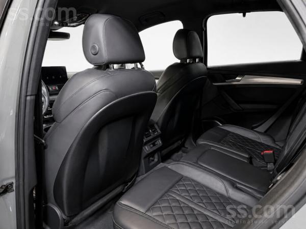 Grey Audi Q5 2021 in Riga, with an engine capacity of 2.00 L and mileage of 111 thousand km for 35900 €, photo 10 on AUTOMOTO.COM.LV