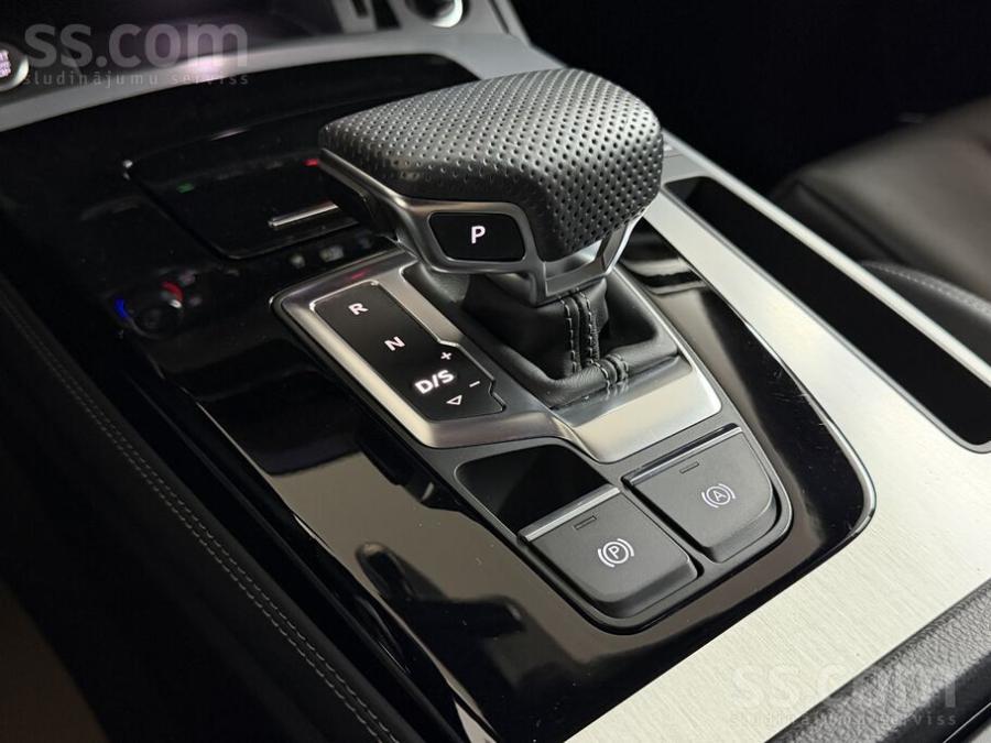 Pelēks Audi Q5 2021 Rīga, ar dzinēja tilpumu 2.00 L un nobraukumu 111 tūkst. km par 35900 €, foto 12 vietnē AUTOMOTO.COM.LV