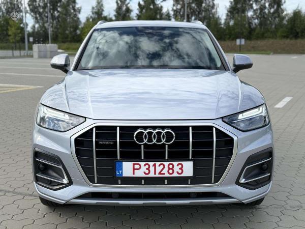 Серый Ауди Ку 5 2021 в Вильнюс, объемом двигателя 1.98 л и пробегом 57 тыс. км за 28900 €, фото 2 на AUTOMOTO.COM.LV