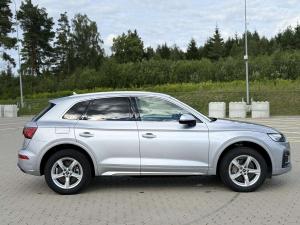 Grey Audi Q5 2021 in Vilnius, with an engine capacity of 1.98 L and mileage of 57 thousand km for 28900 €, photo 5 on AUTOMOTO.COM.LV