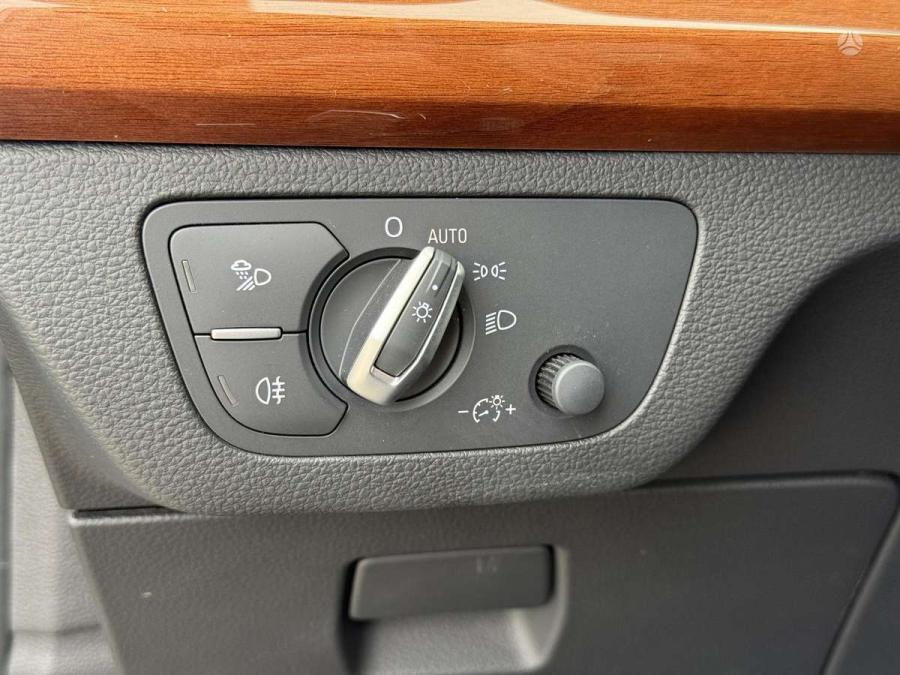 Grey Audi Q5 2021 in Vilnius, with an engine capacity of 1.98 L and mileage of 57 thousand km for 28900 €, photo 18 on AUTOMOTO.COM.LV