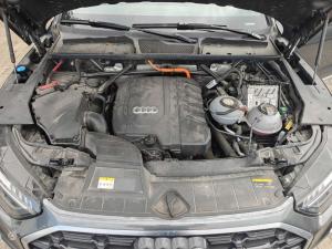 Grey Audi Q5 2021 in Mazeikiai, with an engine capacity of 1.98 L and mileage of 125 thousand km for 18999 €, photo 7 on AUTOMOTO.COM.LV