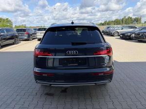 Grey Audi Q5 2021 in Siauliai, with an engine capacity of 1.97 L and mileage of 162 thousand km for 32990 €, photo 10 on AUTOMOTO.COM.LV