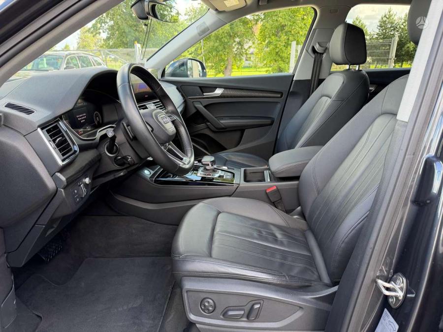 Grey Audi Q5 2021 in Siauliai, with an engine capacity of 1.97 L and mileage of 162 thousand km for 32990 €, photo 15 on AUTOMOTO.COM.LV