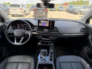 Grey Audi Q5 2021 in Siauliai, with an engine capacity of 1.97 L and mileage of 162 thousand km for 32990 €, photo 18 on AUTOMOTO.COM.LV