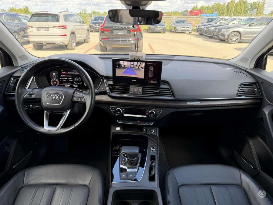 Grey Audi Q5 2021 in Siauliai, with an engine capacity of 1.97 L and mileage of 162 thousand km for 32990 €, photo 18 on AUTOMOTO.COM.LV
