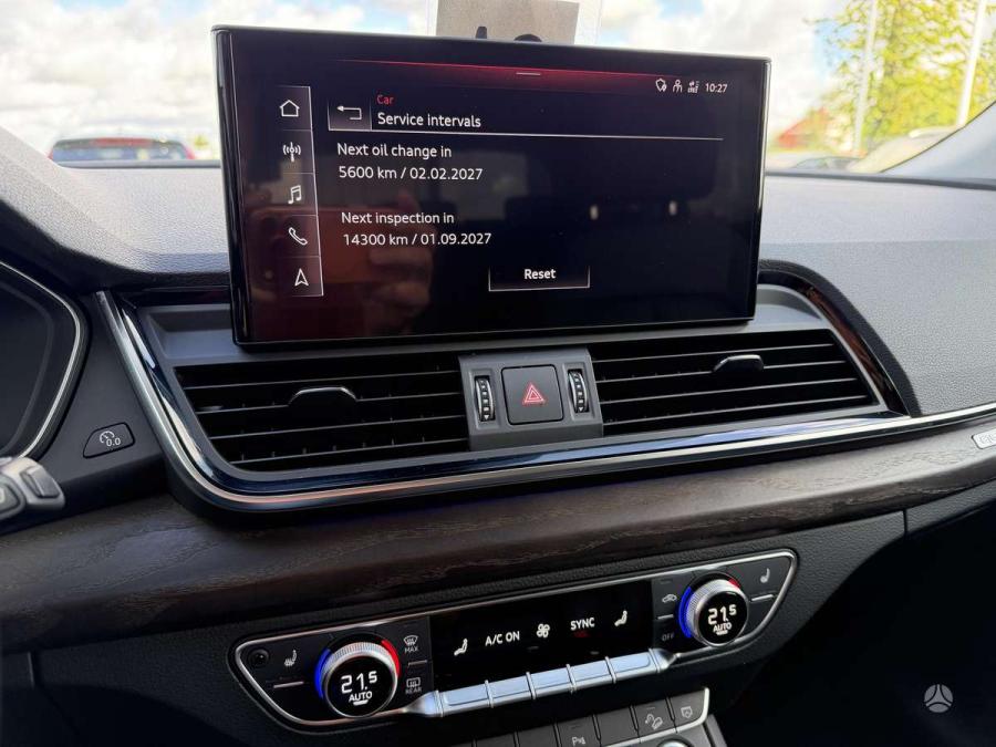 Grey Audi Q5 2021 in Siauliai, with an engine capacity of 1.97 L and mileage of 162 thousand km for 32990 €, photo 32 on AUTOMOTO.COM.LV