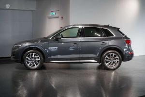 Pelēks Audi Q5 2021 Viļņa, ar dzinēja tilpumu 1.97 L un nobraukumu 83 tūkst. km par 31900 €, foto 3 vietnē AUTOMOTO.COM.LV