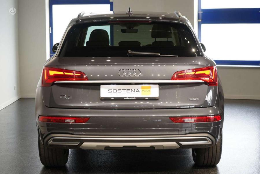 Pelēks Audi Q5 2021 Viļņa, ar dzinēja tilpumu 1.97 L un nobraukumu 83 tūkst. km par 31900 €, foto 7 vietnē AUTOMOTO.COM.LV