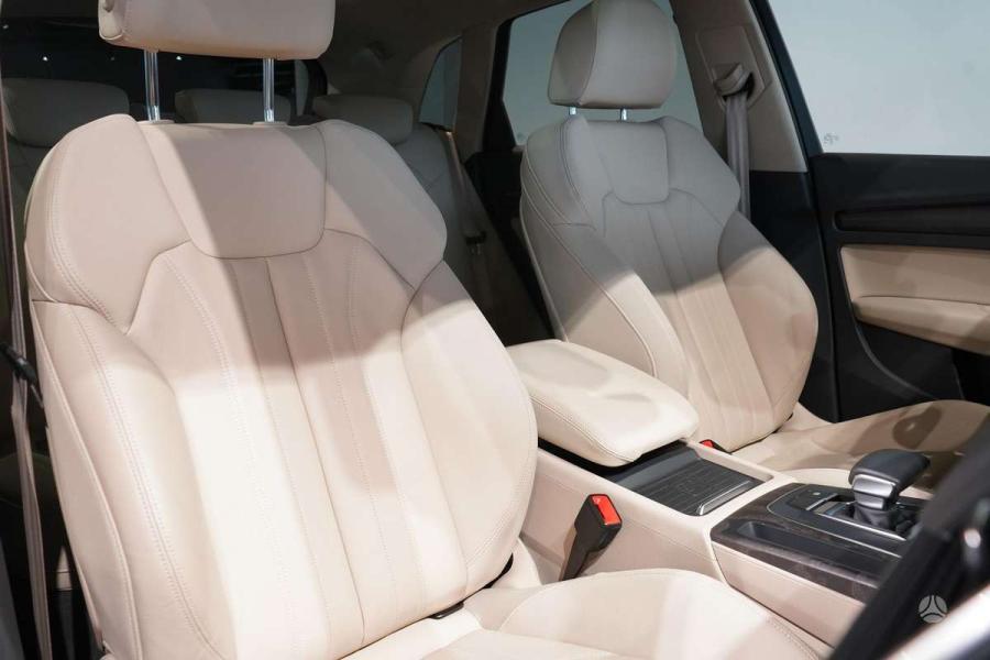 Pelēks Audi Q5 2021 Viļņa, ar dzinēja tilpumu 1.97 L un nobraukumu 83 tūkst. km par 31900 €, foto 12 vietnē AUTOMOTO.COM.LV