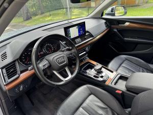 Grey Audi Q5 2021 in Pasvalys, with an engine capacity of 1.98 L and mileage of 58 thousand km for 28999 €, photo 11 on AUTOMOTO.COM.LV