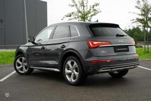 Grey Audi Q5 2021 in Vilnius, with an engine capacity of 1.98 L and mileage of 17 thousand km for 31500 €, photo 6 on AUTOMOTO.COM.LV