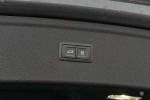 Grey Audi Q5 2021 in Vilnius, with an engine capacity of 1.98 L and mileage of 17 thousand km for 31500 €, photo 14 on AUTOMOTO.COM.LV