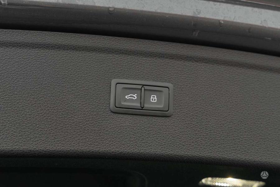 Grey Audi Q5 2021 in Vilnius, with an engine capacity of 1.98 L and mileage of 17 thousand km for 31500 €, photo 14 on AUTOMOTO.COM.LV