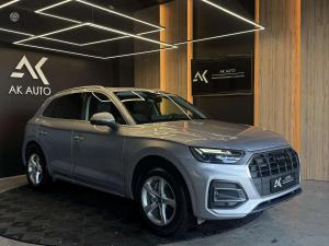 Pelēks Audi Q5 2021 Kauņa, ar dzinēja tilpumu 1.98 L un nobraukumu 64 tūkst. km par 26990 €, foto 3 vietnē AUTOMOTO.COM.LV