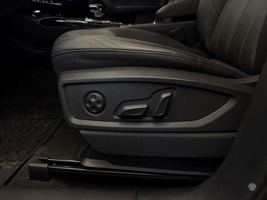 Pelēks Audi Q5 2021 Kauņa, ar dzinēja tilpumu 1.98 L un nobraukumu 64 tūkst. km par 26990 €, foto 20 vietnē AUTOMOTO.COM.LV