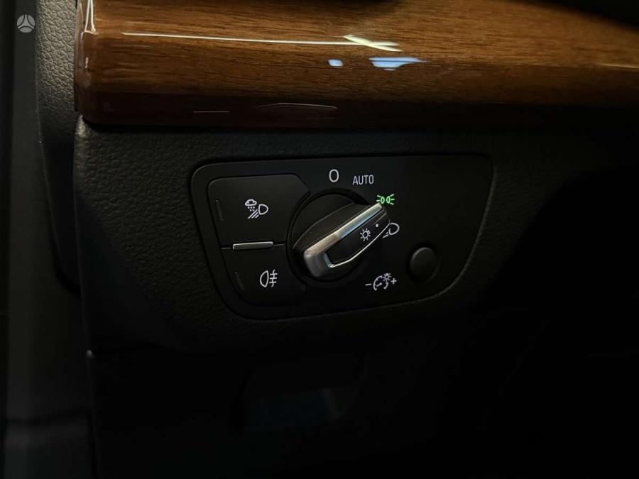 Pelēks Audi Q5 2021 Kauņa, ar dzinēja tilpumu 1.98 L un nobraukumu 64 tūkst. km par 26990 €, foto 21 vietnē AUTOMOTO.COM.LV