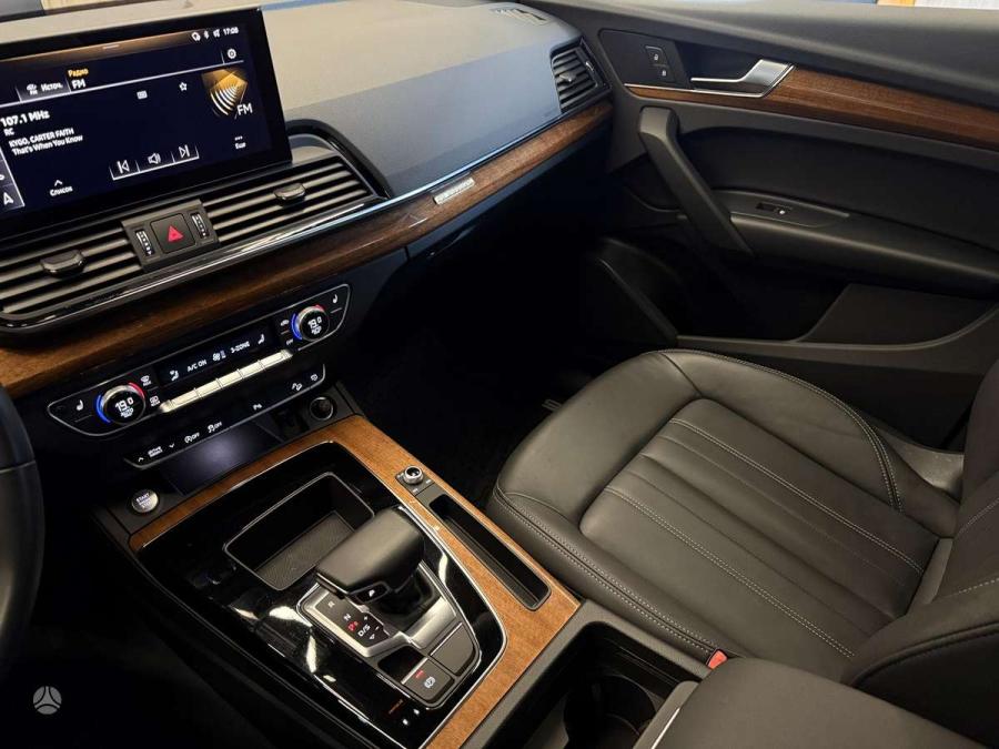 Pelēks Audi Q5 2021 Kauņa, ar dzinēja tilpumu 1.98 L un nobraukumu 64 tūkst. km par 26990 €, foto 25 vietnē AUTOMOTO.COM.LV