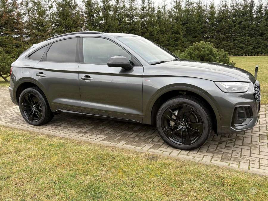 Pelēks Audi Q5 2022 Alīta, ar dzinēja tilpumu 2.00 L un nobraukumu 67 tūkst. km par 35500 €, foto 3 vietnē AUTOMOTO.COM.LV