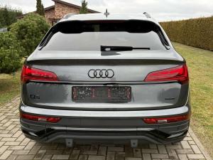 Pelēks Audi Q5 2022 Alīta, ar dzinēja tilpumu 2.00 L un nobraukumu 67 tūkst. km par 35500 €, foto 7 vietnē AUTOMOTO.COM.LV