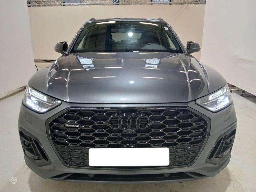 Grey Audi Q5 2022 in Vilnius, with an engine capacity of 2.00 L and mileage of 112 thousand km for 34690 €, photo 2 on AUTOMOTO.COM.LV