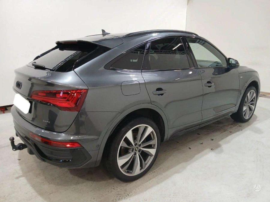 Grey Audi Q5 2022 in Vilnius, with an engine capacity of 2.00 L and mileage of 112 thousand km for 34690 €, photo 3 on AUTOMOTO.COM.LV