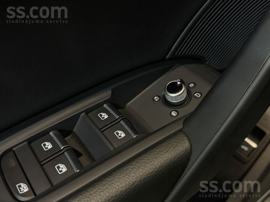 Pelēks Audi Q5 2022 Rīga, ar dzinēja tilpumu 2.00 L un nobraukumu 100 tūkst. km par 37900 €, foto 14 vietnē AUTOMOTO.COM.LV