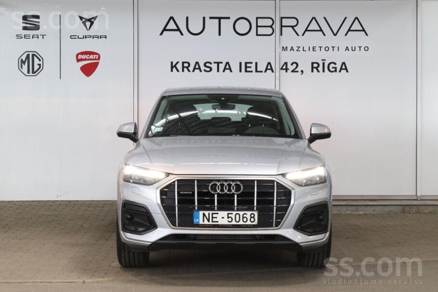 Pelēks Audi Q5 2022 Rīga, ar dzinēja tilpumu 2.00 L un nobraukumu 42 tūkst. km par 32600 €, foto 3 vietnē AUTOMOTO.COM.LV