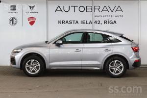 Pelēks Audi Q5 2022 Rīga, ar dzinēja tilpumu 2.00 L un nobraukumu 42 tūkst. km par 32600 €, foto 5 vietnē AUTOMOTO.COM.LV