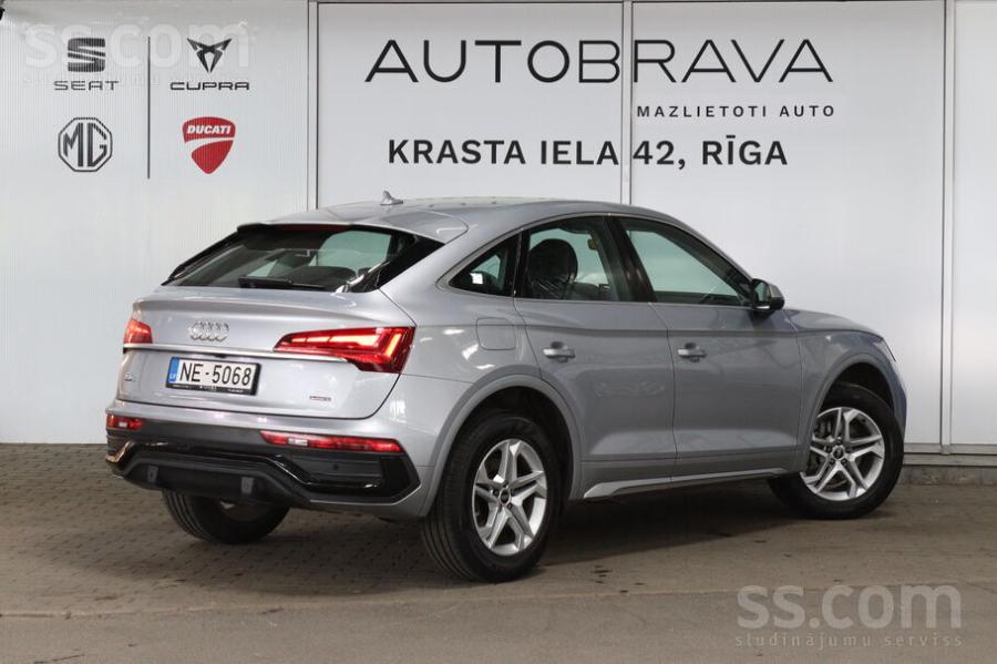 Pelēks Audi Q5 2022 Rīga, ar dzinēja tilpumu 2.00 L un nobraukumu 42 tūkst. km par 32600 €, foto 7 vietnē AUTOMOTO.COM.LV
