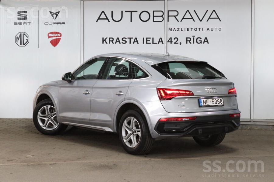 Pelēks Audi Q5 2022 Rīga, ar dzinēja tilpumu 2.00 L un nobraukumu 42 tūkst. km par 32600 €, foto 9 vietnē AUTOMOTO.COM.LV
