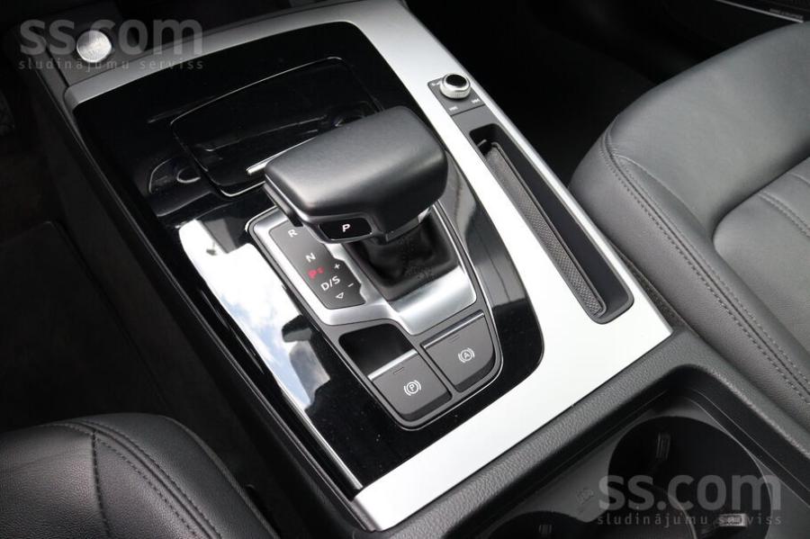 Pelēks Audi Q5 2022 Rīga, ar dzinēja tilpumu 2.00 L un nobraukumu 42 tūkst. km par 32600 €, foto 26 vietnē AUTOMOTO.COM.LV